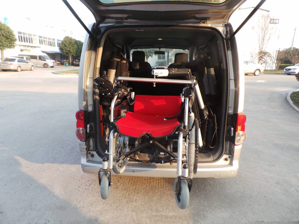 汽车后备箱轮椅吊臂 电动轮椅提升旋转车内装置-钱眼产品