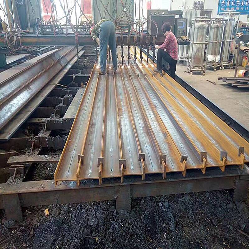 q355bH型钢焊接H型钢喷漆生产厂家-搜了网